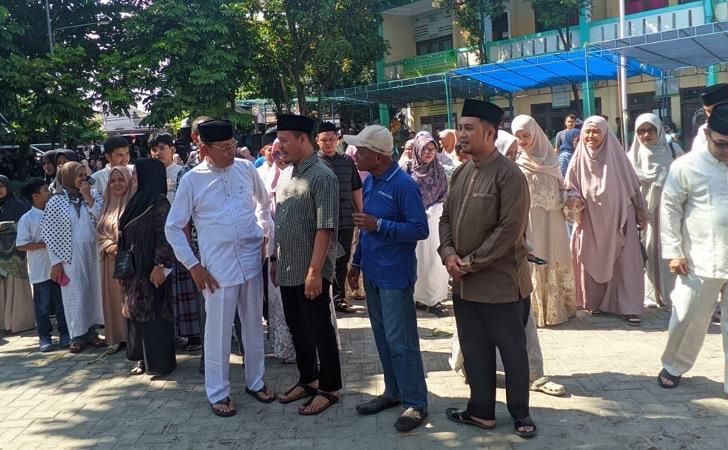 Masjid An-Najah Pekanbaru Sembelih 32 Hewan Kurban, Satu Sapi Bantuan ...